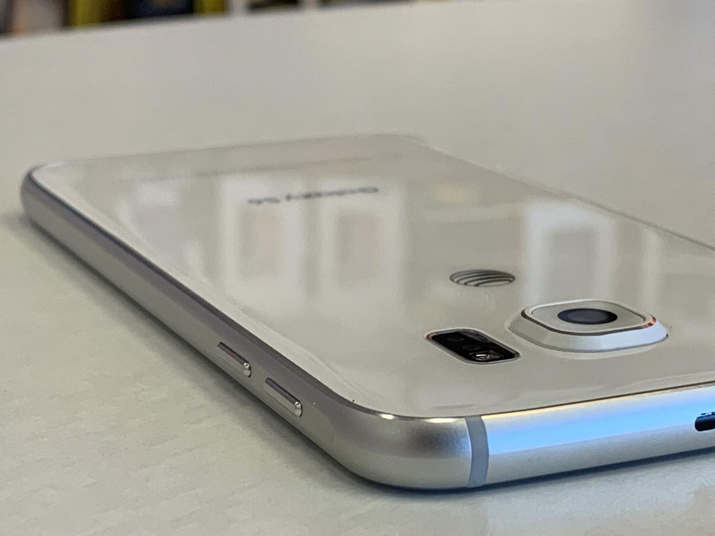 Samsung Galaxy S6 - AT&T, White, 32GB, SM-G920A - LRUW68742 - Swappa