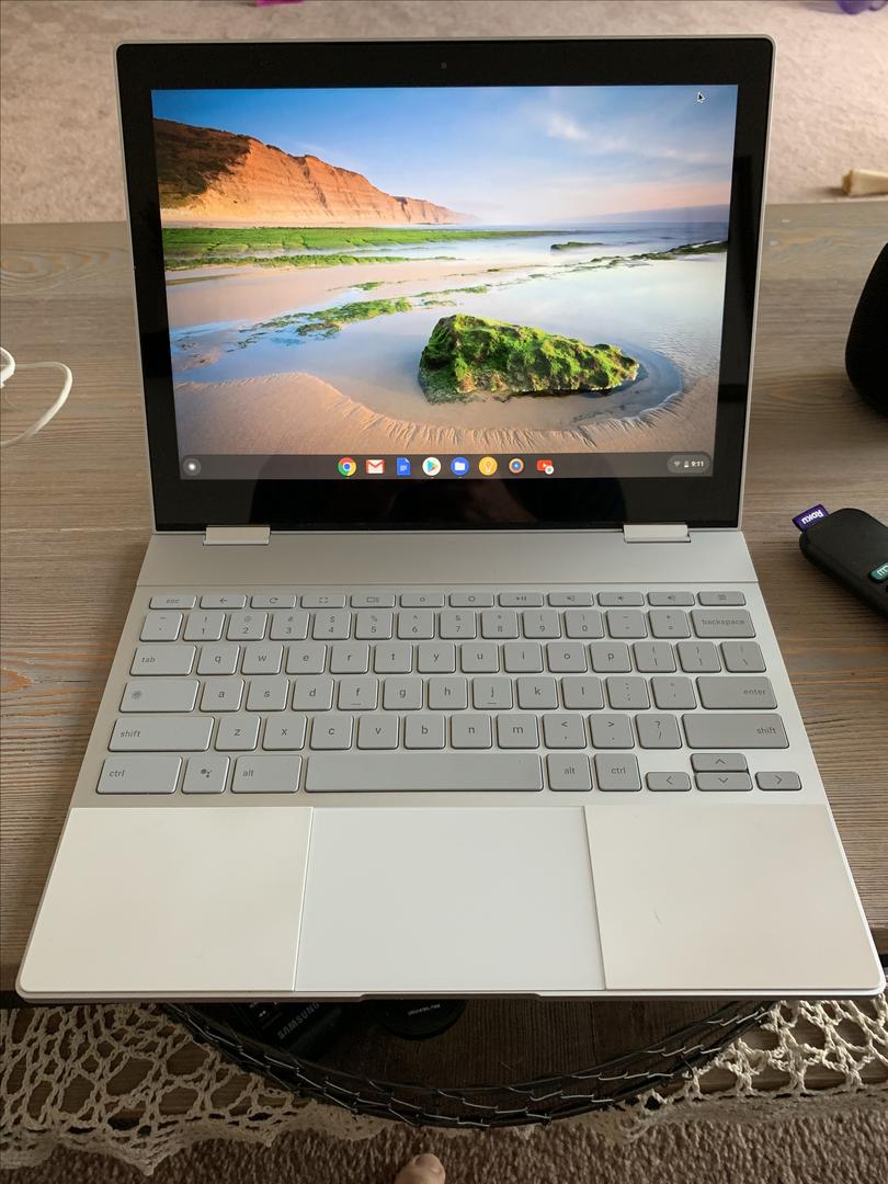 Google Pixelbook - I5, Silver, 128GB, 8GB - LRVL32144 - Swappa