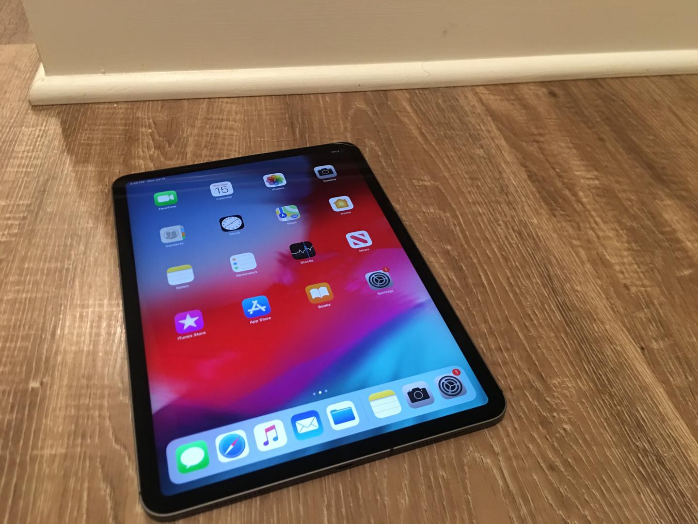 Apple iPad Pro 11" 2018 - Unlocked, Gray, 64GB, A2013 - LRVP19776 - Swappa