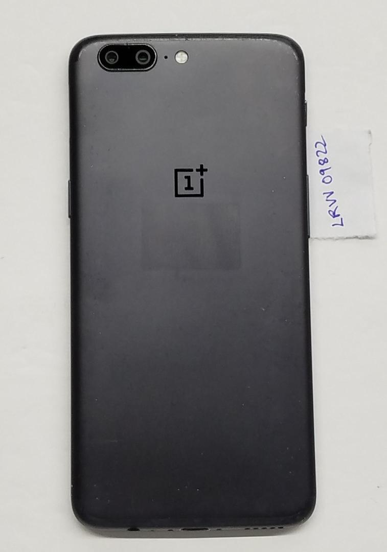 OnePlus 5 - Unlocked, Gray, 64GB, 6GB, A5000 - LRVV09822 - Swappa
