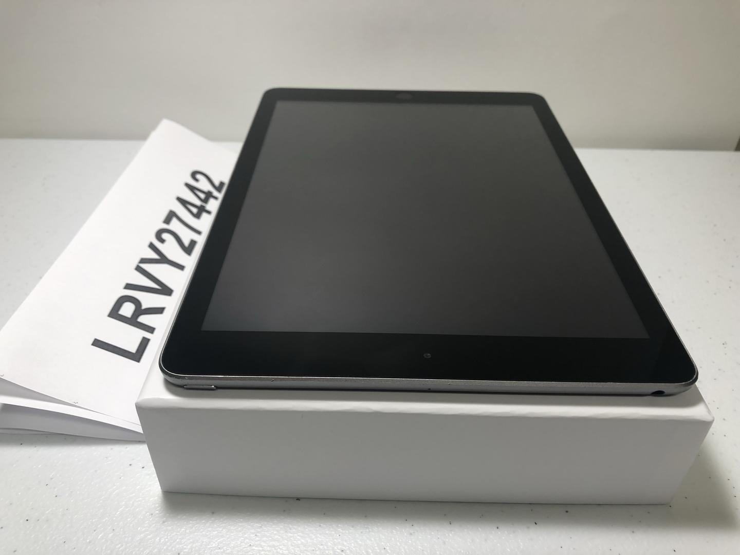 Apple iPad 5th Gen - Wi-Fi, Gray, 32GB, A1822 - LRVY27442 - Swappa