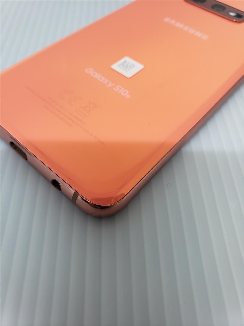 Samsung Galaxy S10e (Unlocked) [SM-G970U1] - Pink, 128 GB, 6 GB ...