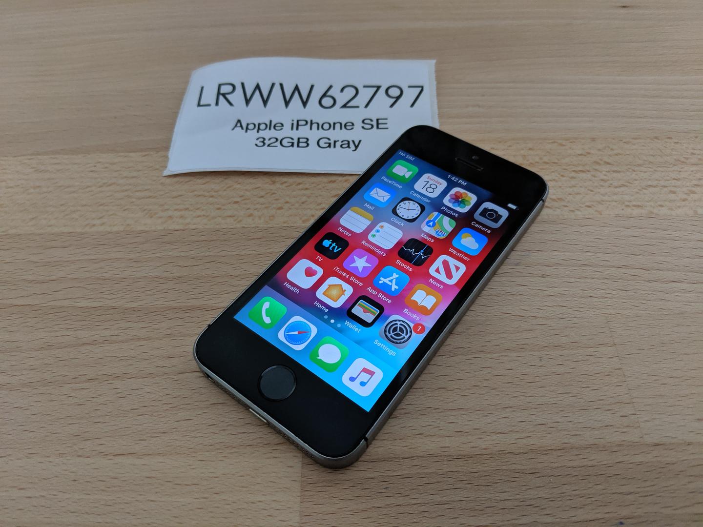 Apple iPhone SE 1st Gen 2016 - TracFone, Grey, 32GB, A1662 - LRWW62797 ...