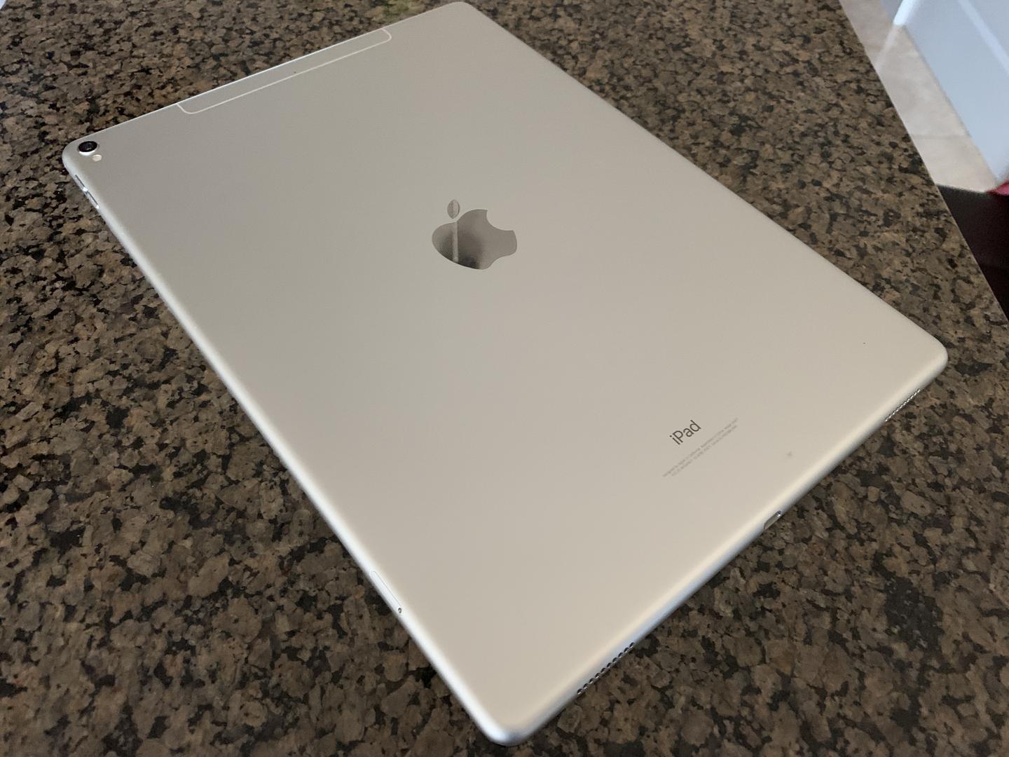 Apple iPad Pro 12.9" 2nd Gen 2017 - Verizon, Silver, 64GB - LRXC06576 ...