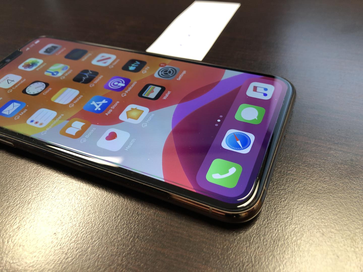 Apple iPhone 11 Pro Max - Verizon, Gold, 64GB, A2161 - LRYR89360 - Swappa