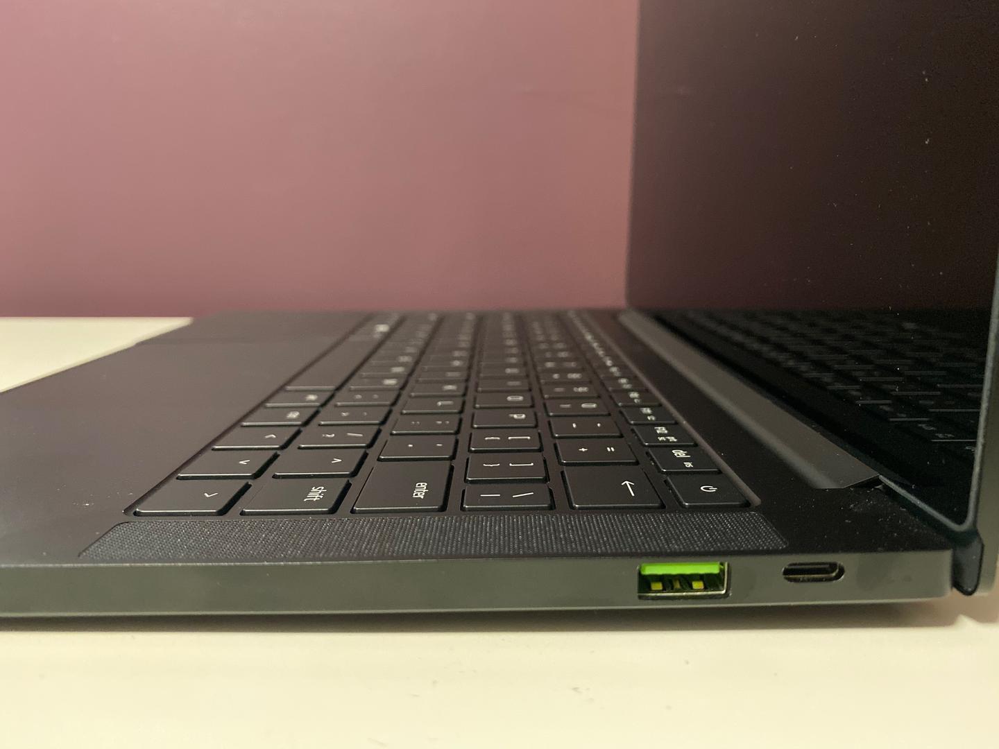 Razer Blade Stealth 13.3" 2019 - I7, Black, 512GB, 16GB, 4K - LRYW41329 ...