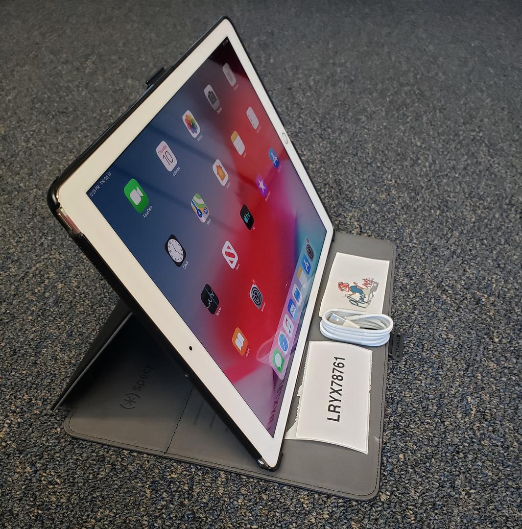 Apple iPad Pro 12.9" 2nd Gen 2017 - Wi-Fi, Gold, 64GB - LRYX78761 - Swappa