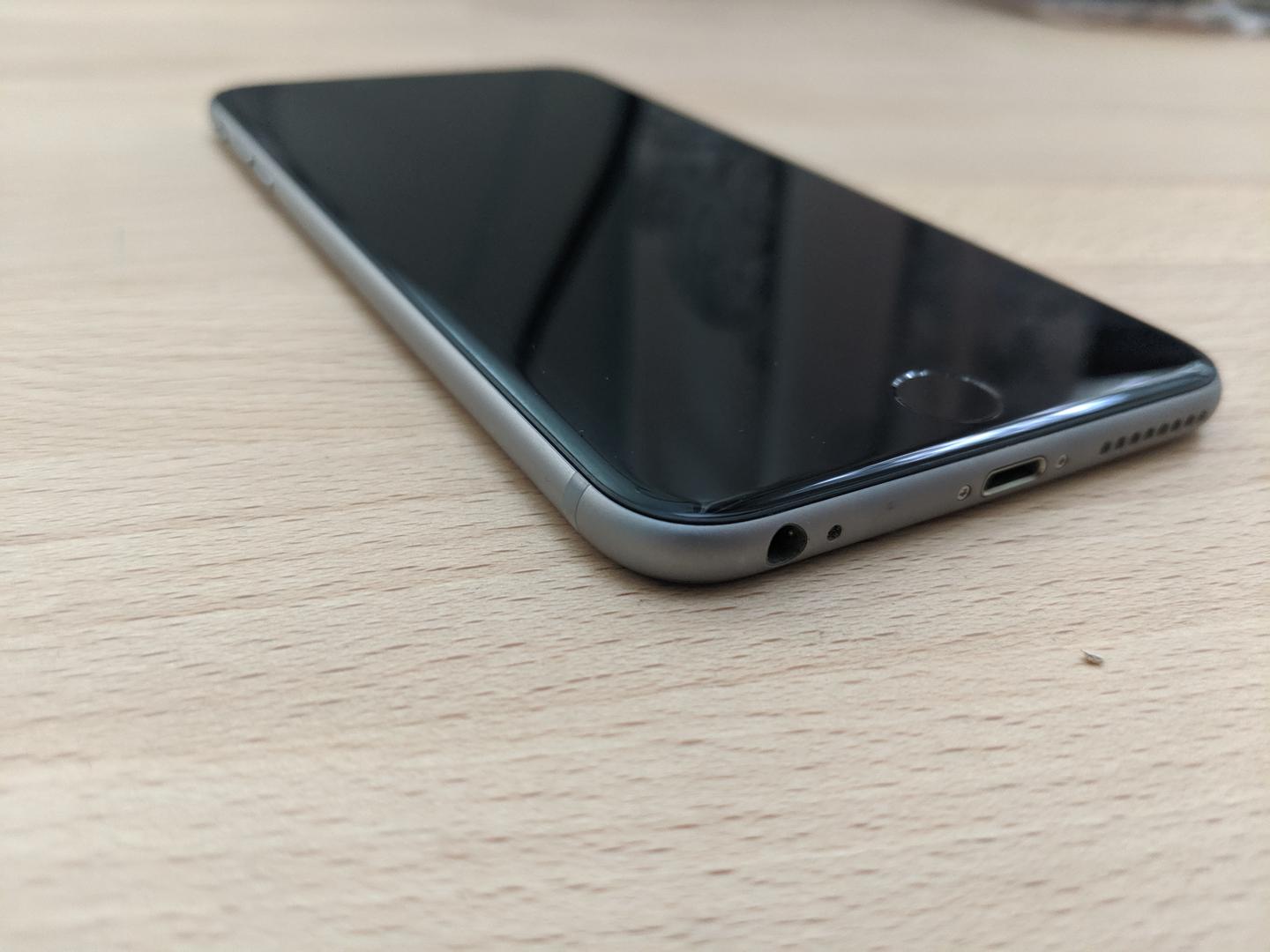 Apple iPhone 6S Plus (Verizon) [A1687] - Grey, 32 GB - LRZD82776 - Swappa