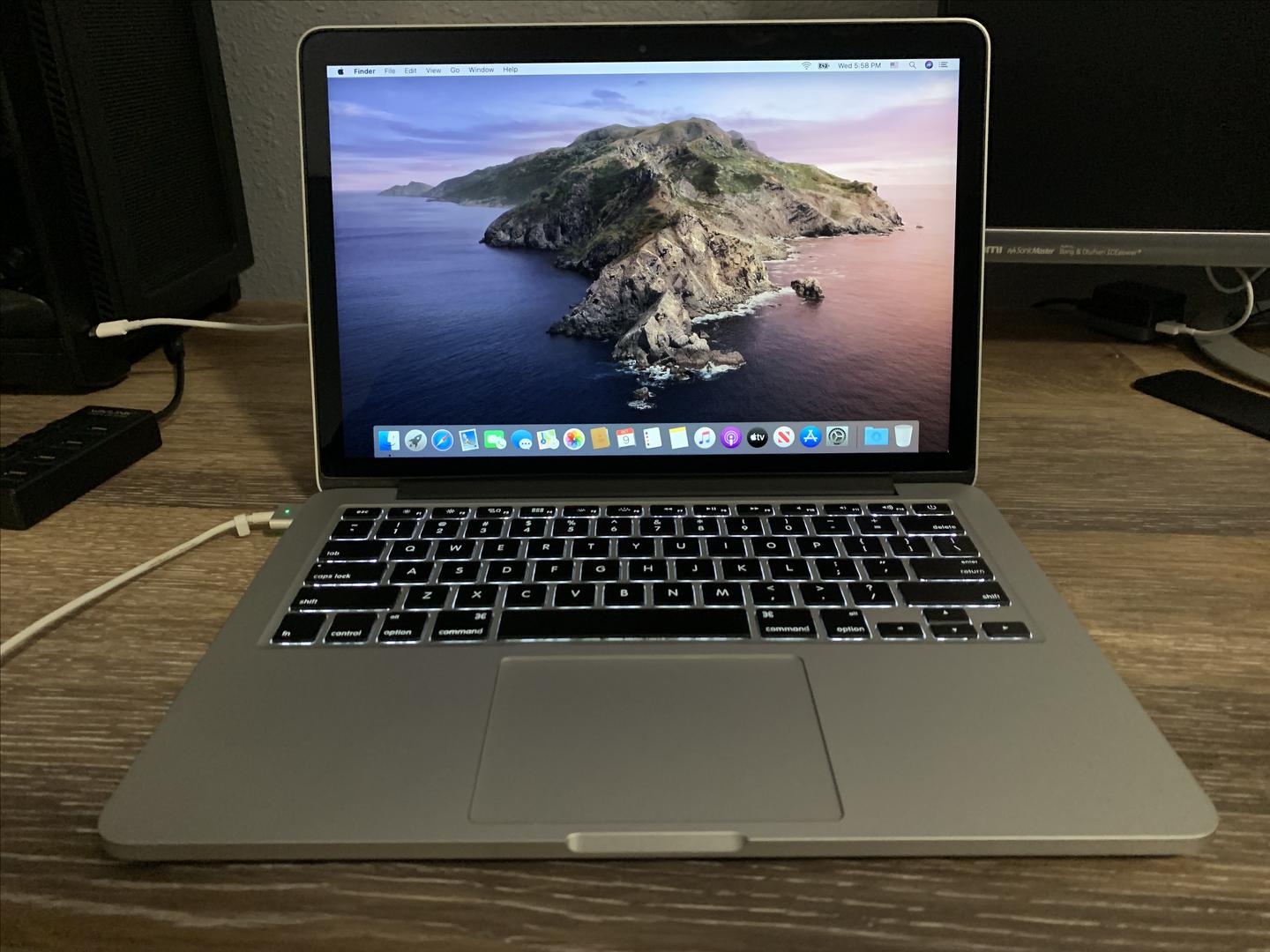 MacBook Pro 2015 (Retina) - 13" - Silver, 512GB, 8GB - LRZH78759 - Swappa