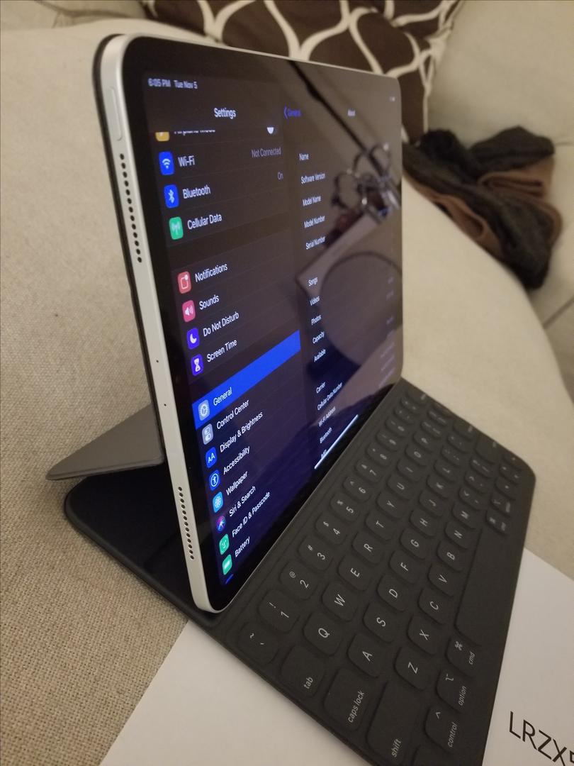 Apple iPad Pro 11" 2018 - Verizon, Silver, 64GB, A2013 - LRZX57830 - Swappa