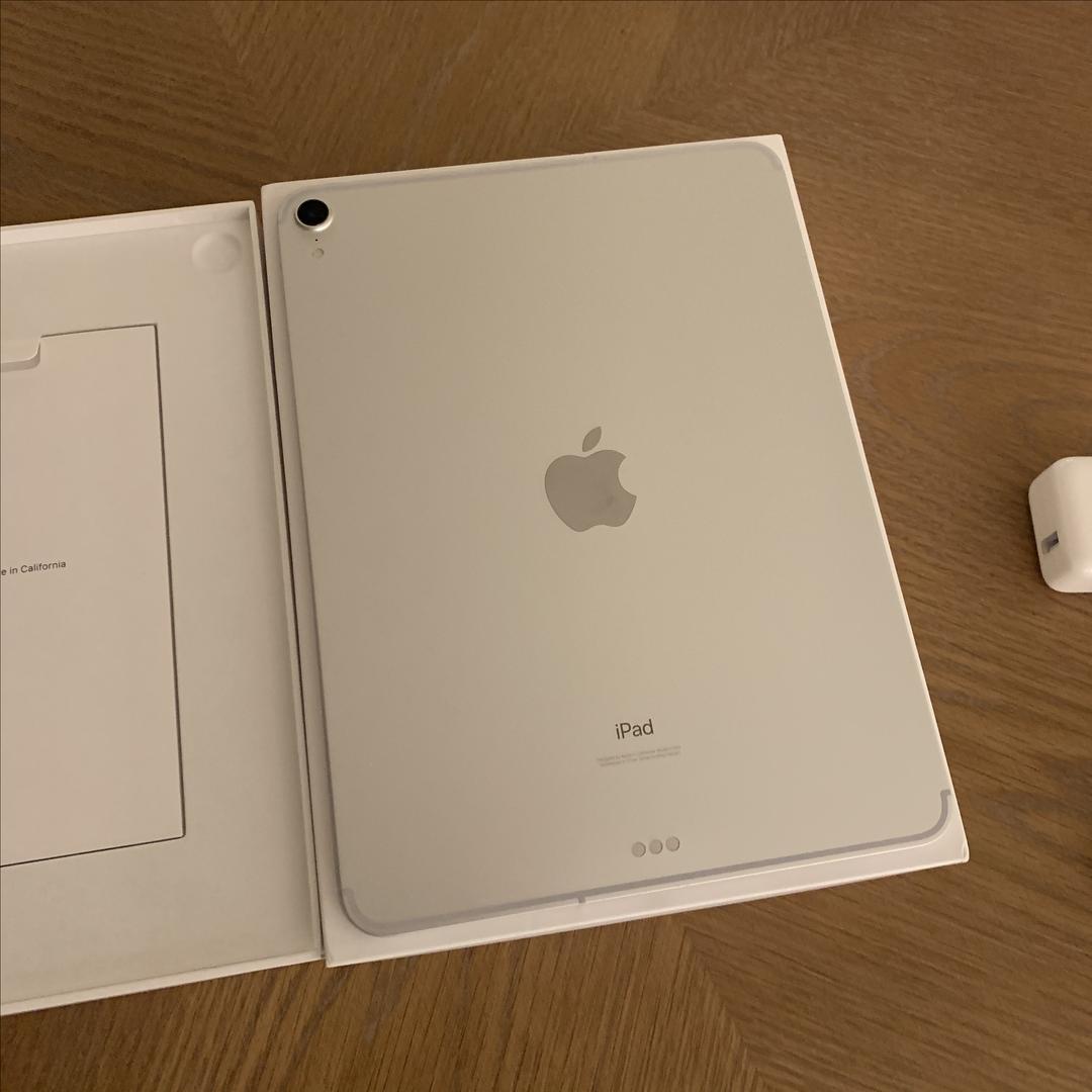 Apple iPad Pro 11" 2018 - Unlocked, Silver, 256GB, A2013 - LRZY73535 ...