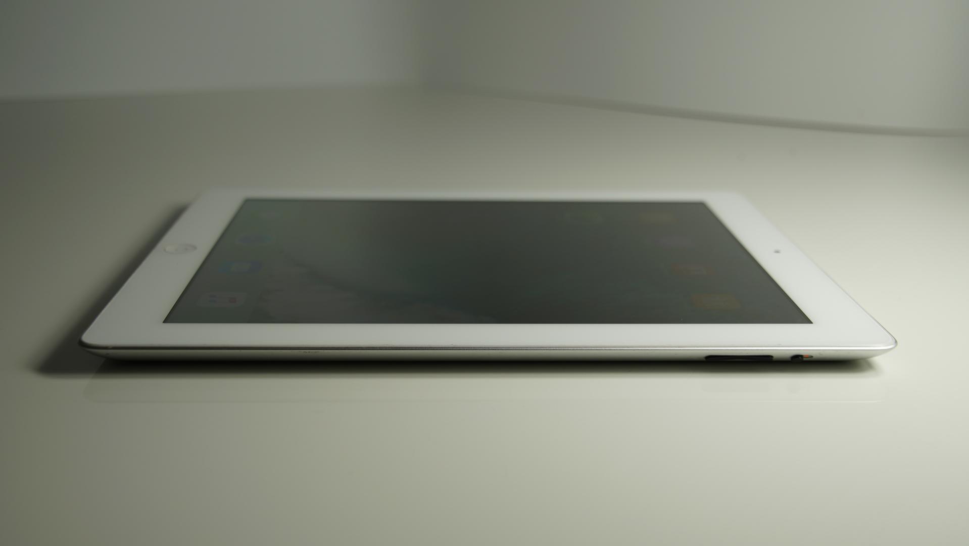 Apple iPad 4 - Wi-Fi, White, 16GB, A1458 - LTMC80599 - Swappa