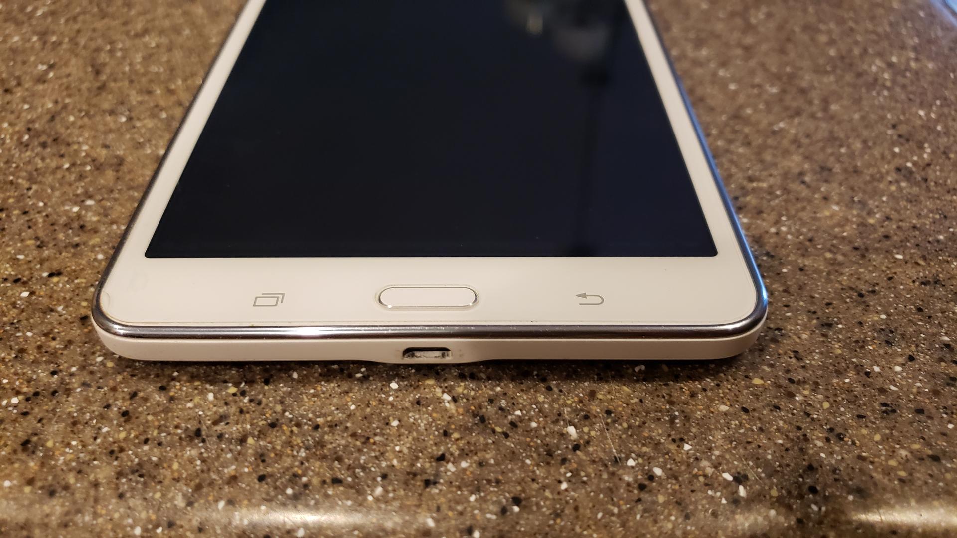 Samsung Galaxy Tab 4 - Wi-Fi, White, 8GB, SM-T230NU, 7" Nook Edition ...