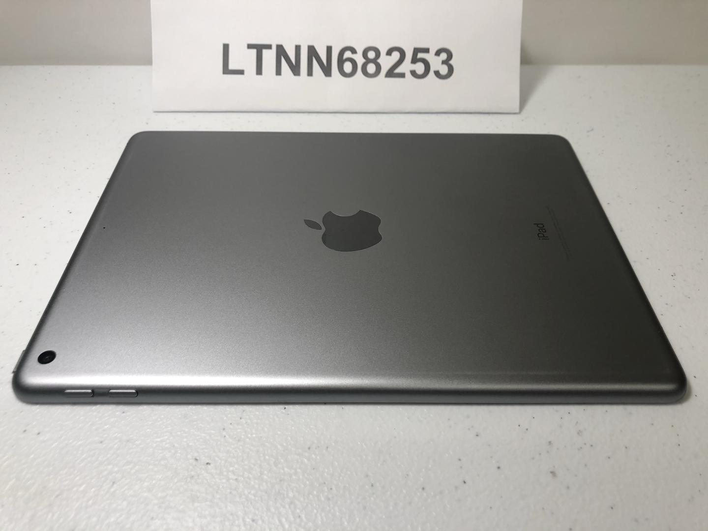 Apple iPad 6th Gen - Wi-Fi, Gray, 32GB, A1893 - LTNN68253 - Swappa