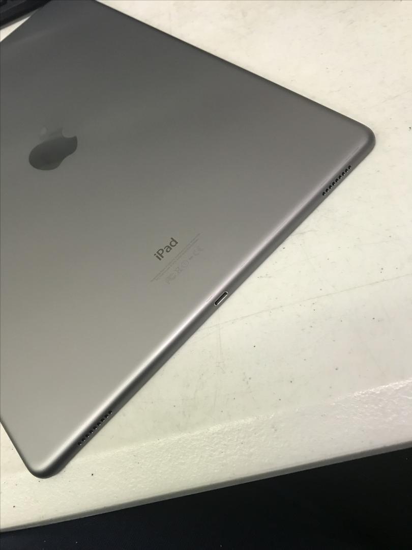 Apple iPad Pro 12.9" 1st Gen 2015 - Wi-Fi, Gray, 128GB, A1584, 1st Gen ...