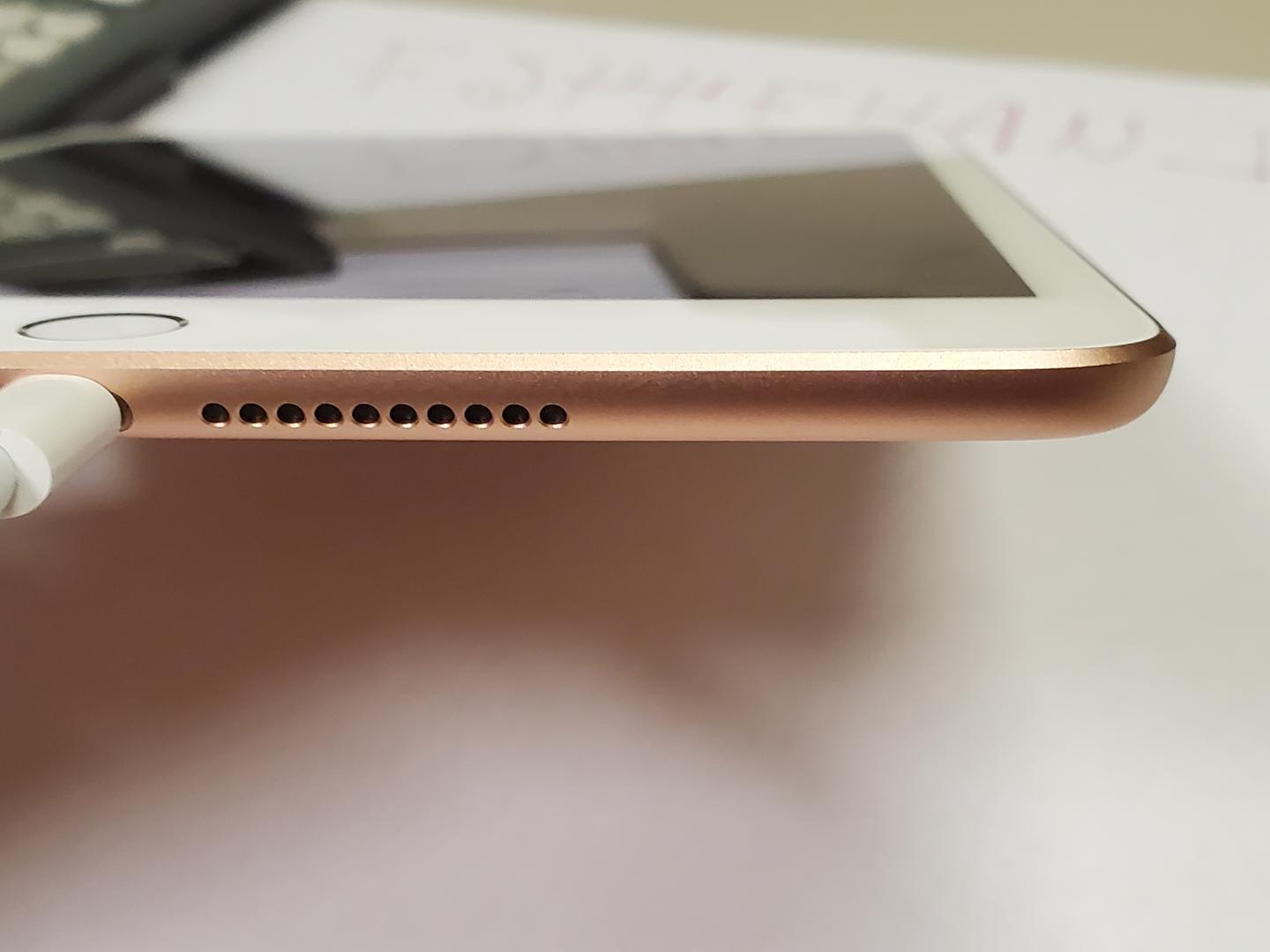 Apple iPad Mini 5th Gen - Unlocked, Gold, 64GB - LUAH74467 - Swappa