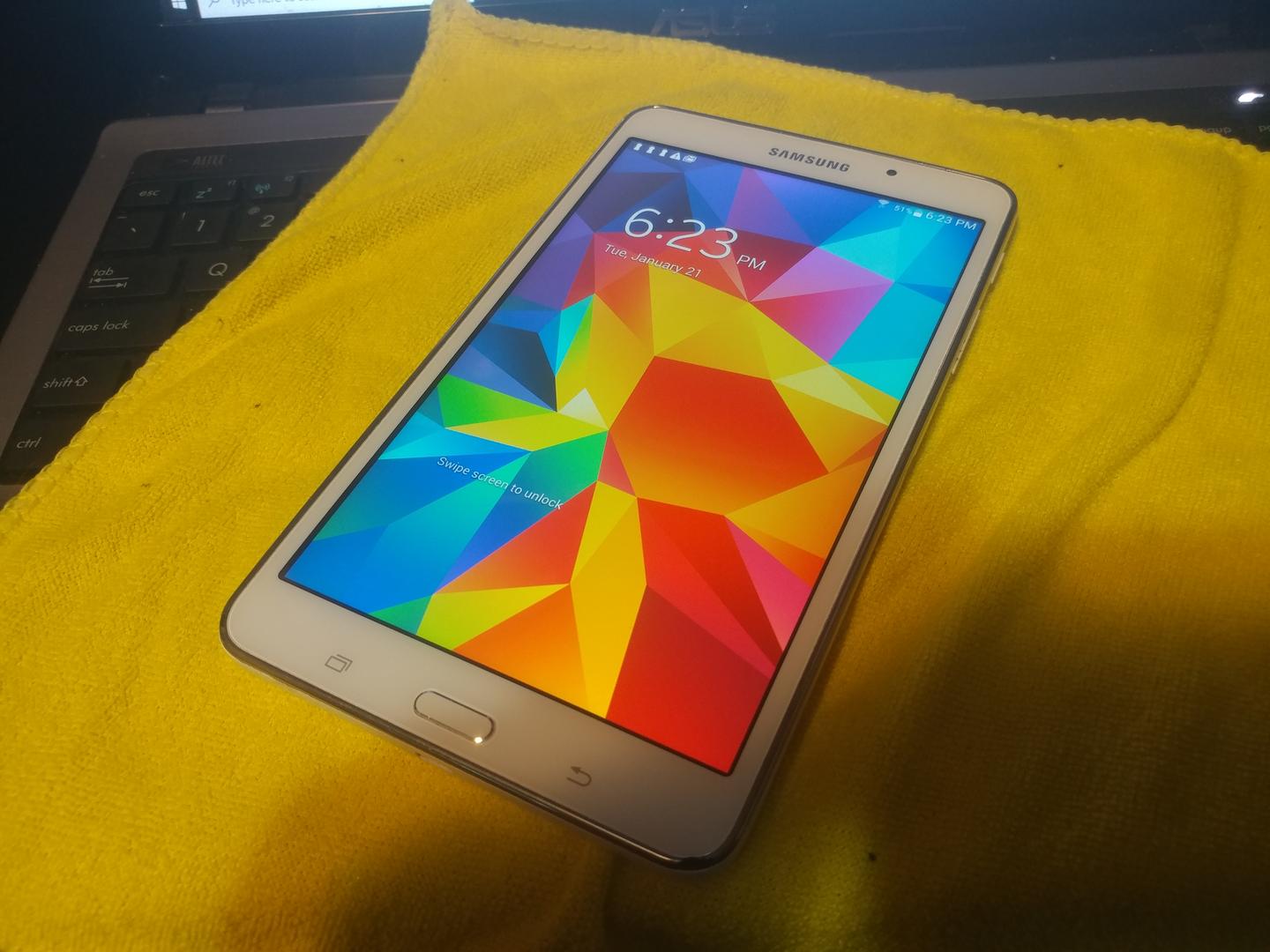 Samsung Galaxy Tab 4 (Wi-Fi) [SM-T230NU], 7" Nook Edition - White, 8 GB ...