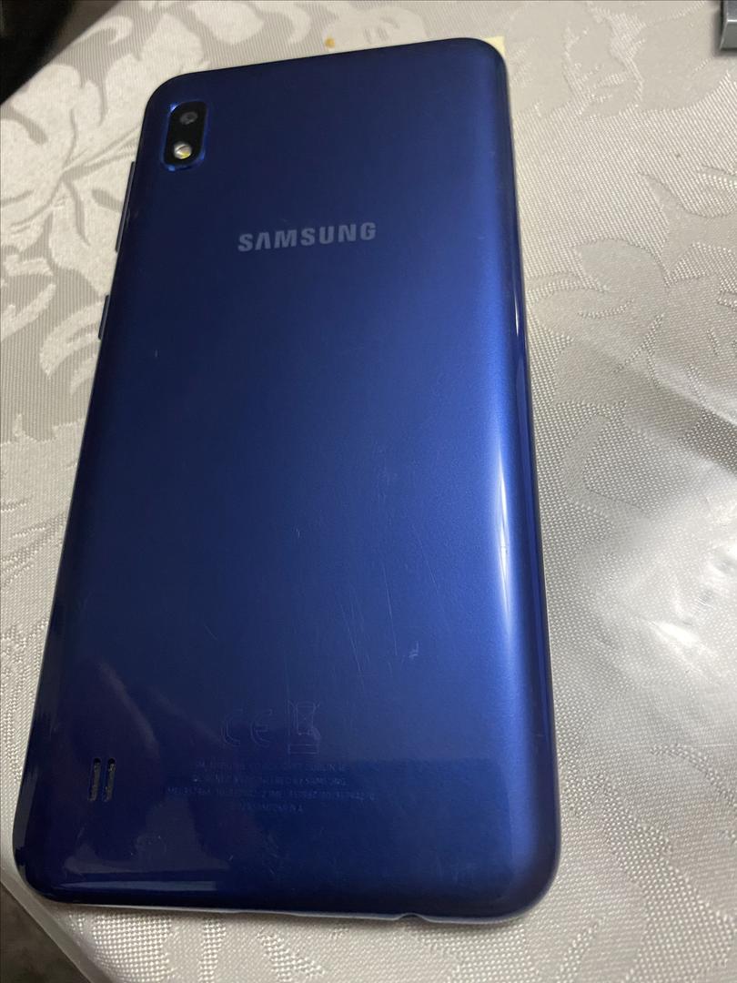 Samsung Galaxy A10 - Unlocked Non-US, Blue, 32GB, 2GB, GSM - LUBA35124 ...