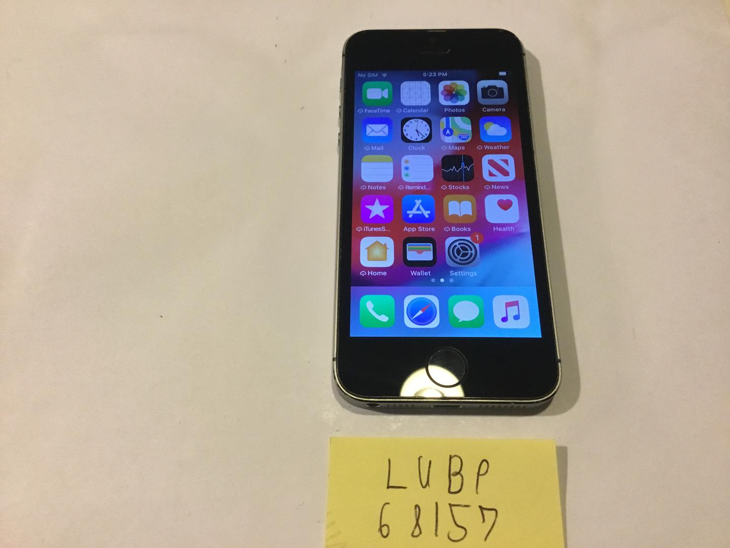 Apple iPhone 5S - Unlocked, Gray, 64GB, A1533 - LUBP68157 - Swappa