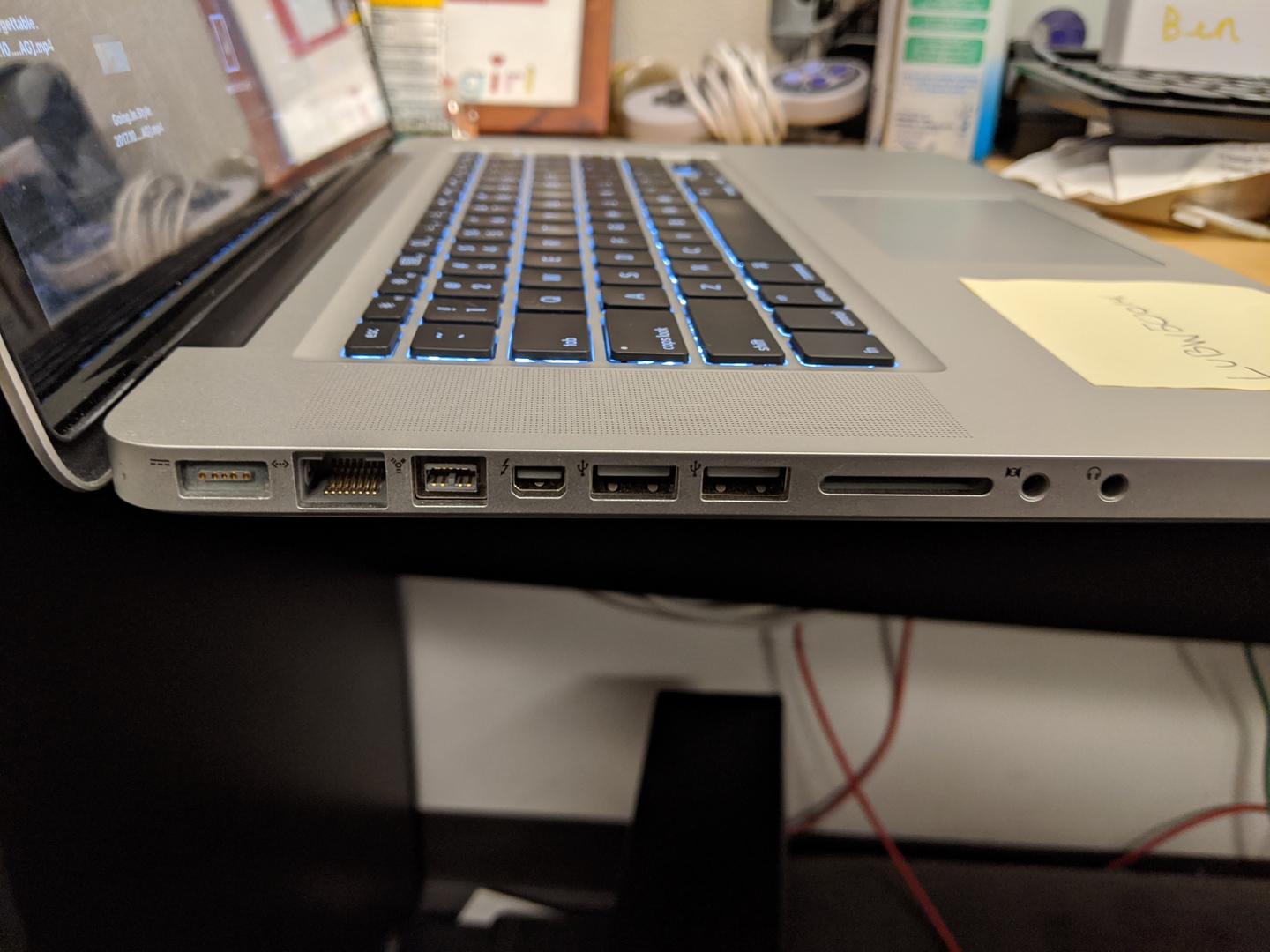 MacBook Pro 2011 (Unibody) - 15" - Silver, 256GB, 4GB - LUBW50014 - Swappa