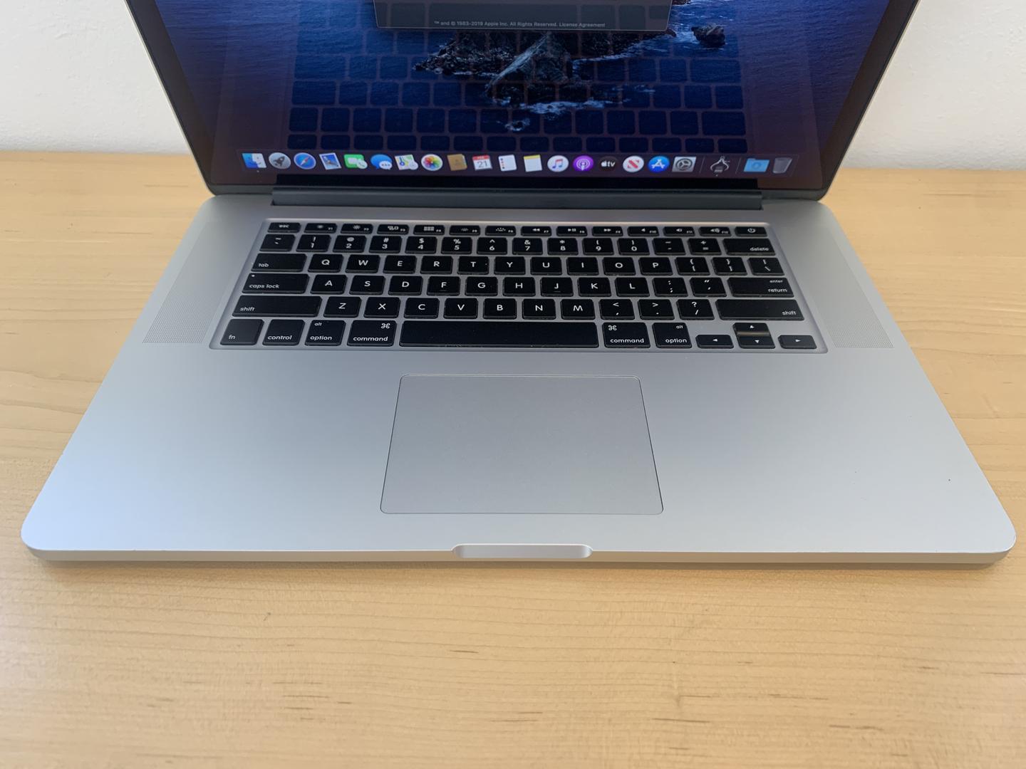 MacBook Pro 2014 (Retina) - 15" - Silver, 512GB, 16GB - LUBZ87486 - Swappa