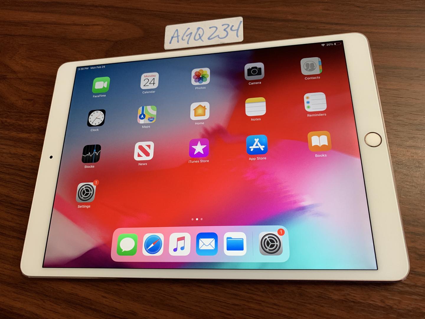 Apple iPad Pro 10.5" - Wi-Fi, Rose Gold, 64GB - LUCC72261 - Swappa