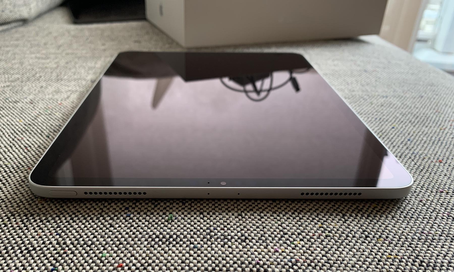 Apple iPad Pro 11" 2018 - Wi-Fi, Silver, 256GB, A1980 - LUDI56819 - Swappa