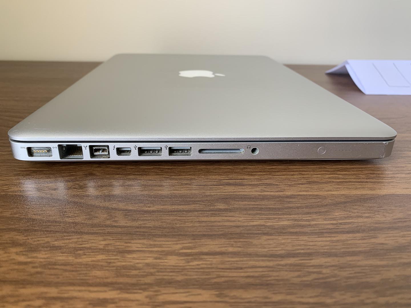 MacBook Pro 2012 (Unibody) - 13" - Silver, 256GB, 16GB - LUES35837 - Swappa