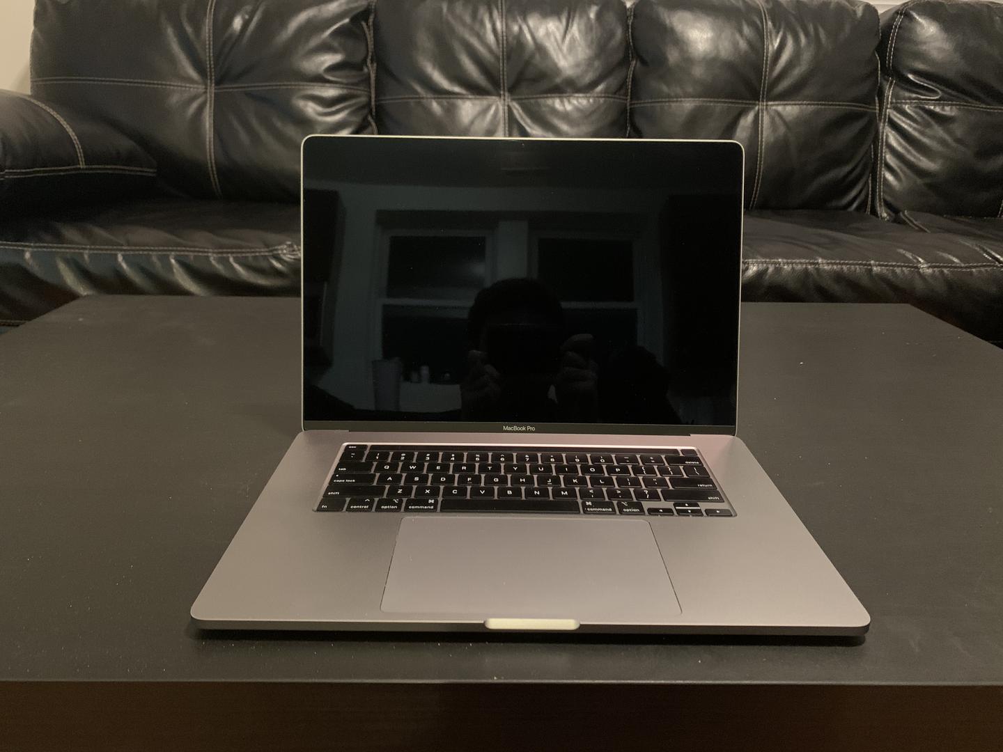 MacBook Pro 2019 - 16" - I7, Gray, 512GB, 16GB - LUEV39424 - Swappa