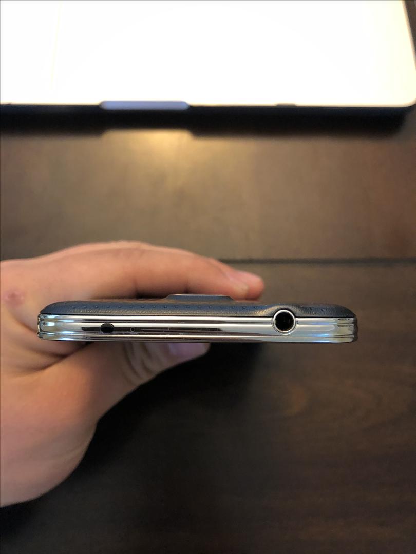 Samsung Galaxy S5 (T-Mobile) [SM-G900T] - Black, 16 GB - LUFU61569 - Swappa