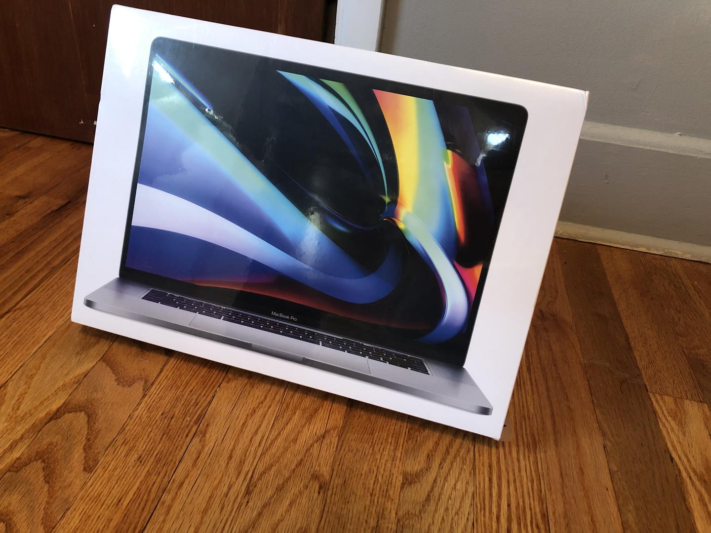 MacBook Pro 2019 - 16" - I7, Gray, 512GB, 16GB - LUGC41560 - Swappa
