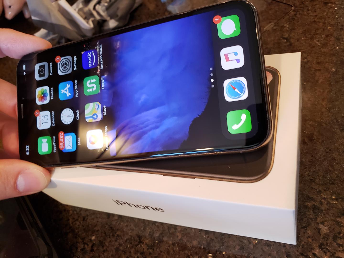 Apple iPhone Xs - Unlocked, Gold, 64GB, A1920 - LUGJ71662 - Swappa