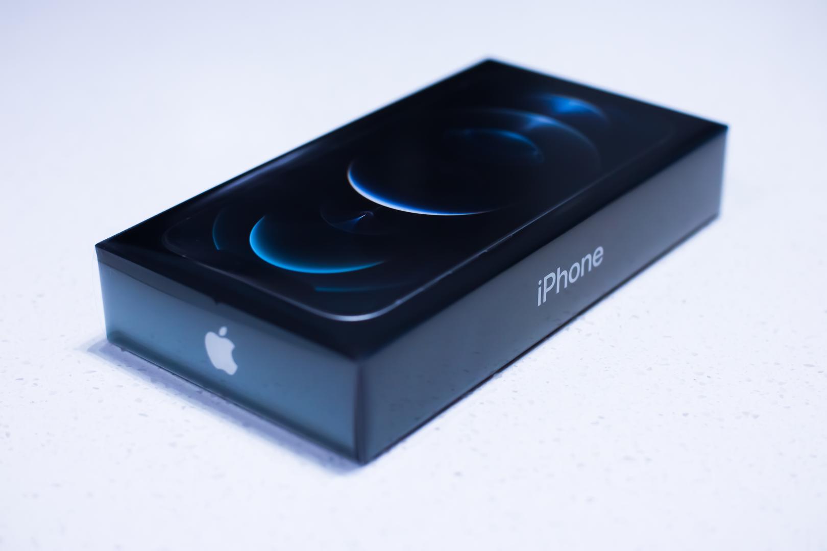 Apple iPhone 12 Pro - Unlocked, Silver, 256GB, A2341 - LULM04061 - Swappa