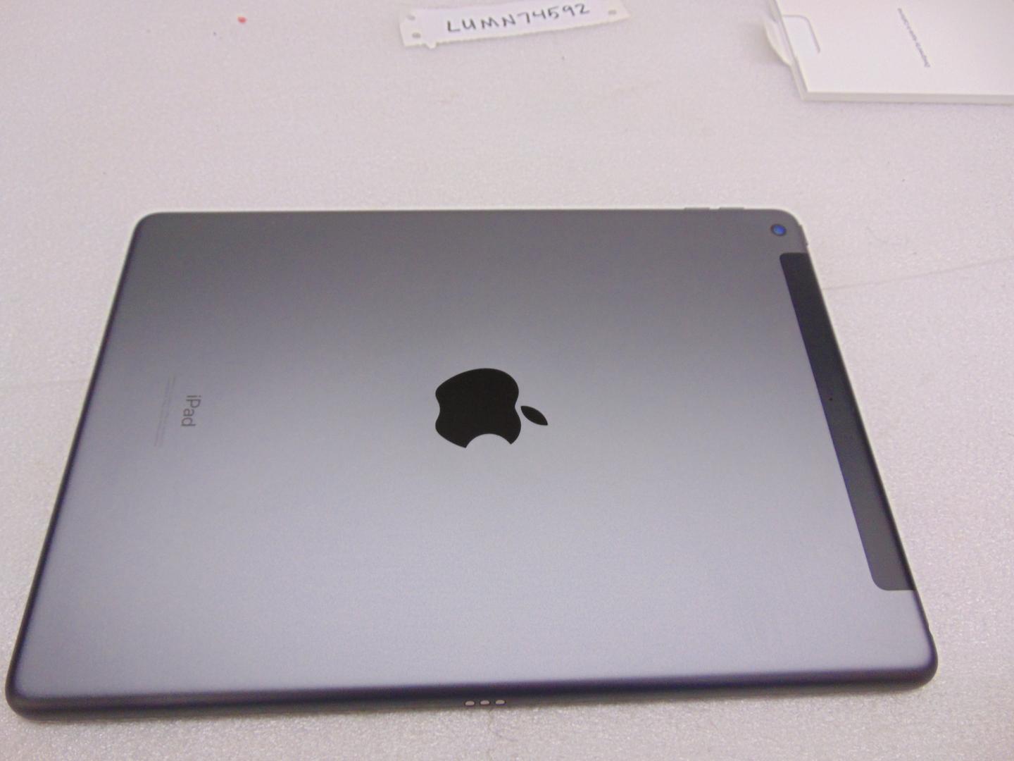 Apple iPad 7th Gen - Unlocked, Gray, 128GB, A2200 - LUMN74592 - Swappa