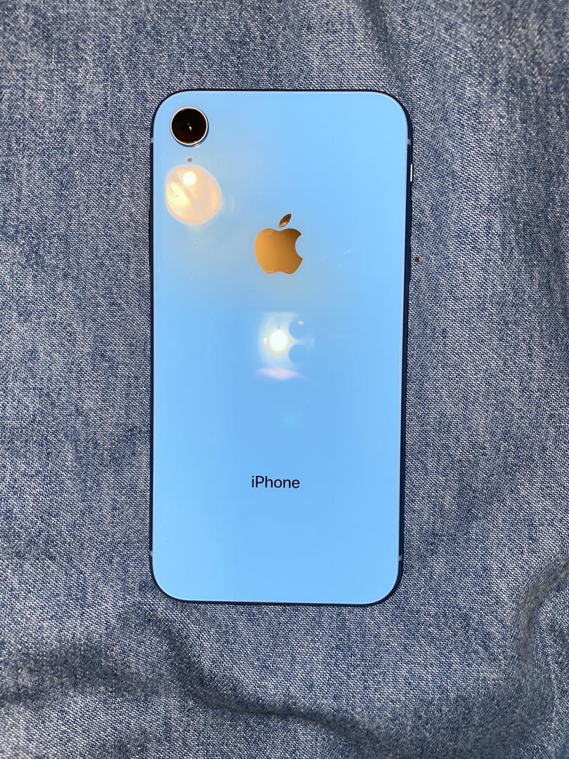 Apple iPhone Xr - Verizon, Blue, 64GB, A1984 - LUMX52624 - Swappa