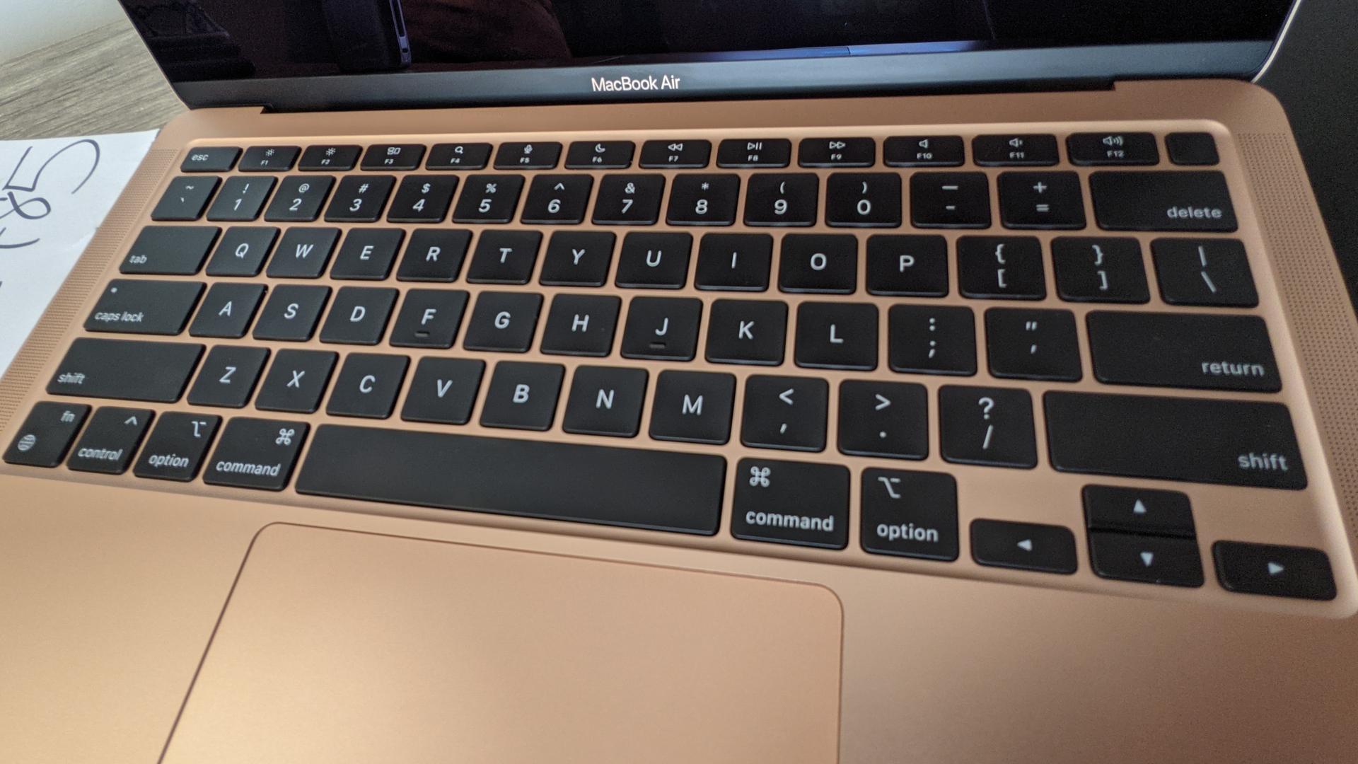 MacBook Air 2020 - 13" - Apple M1, Gold, 256GB, 16GB - LUNJ02485 - Swappa