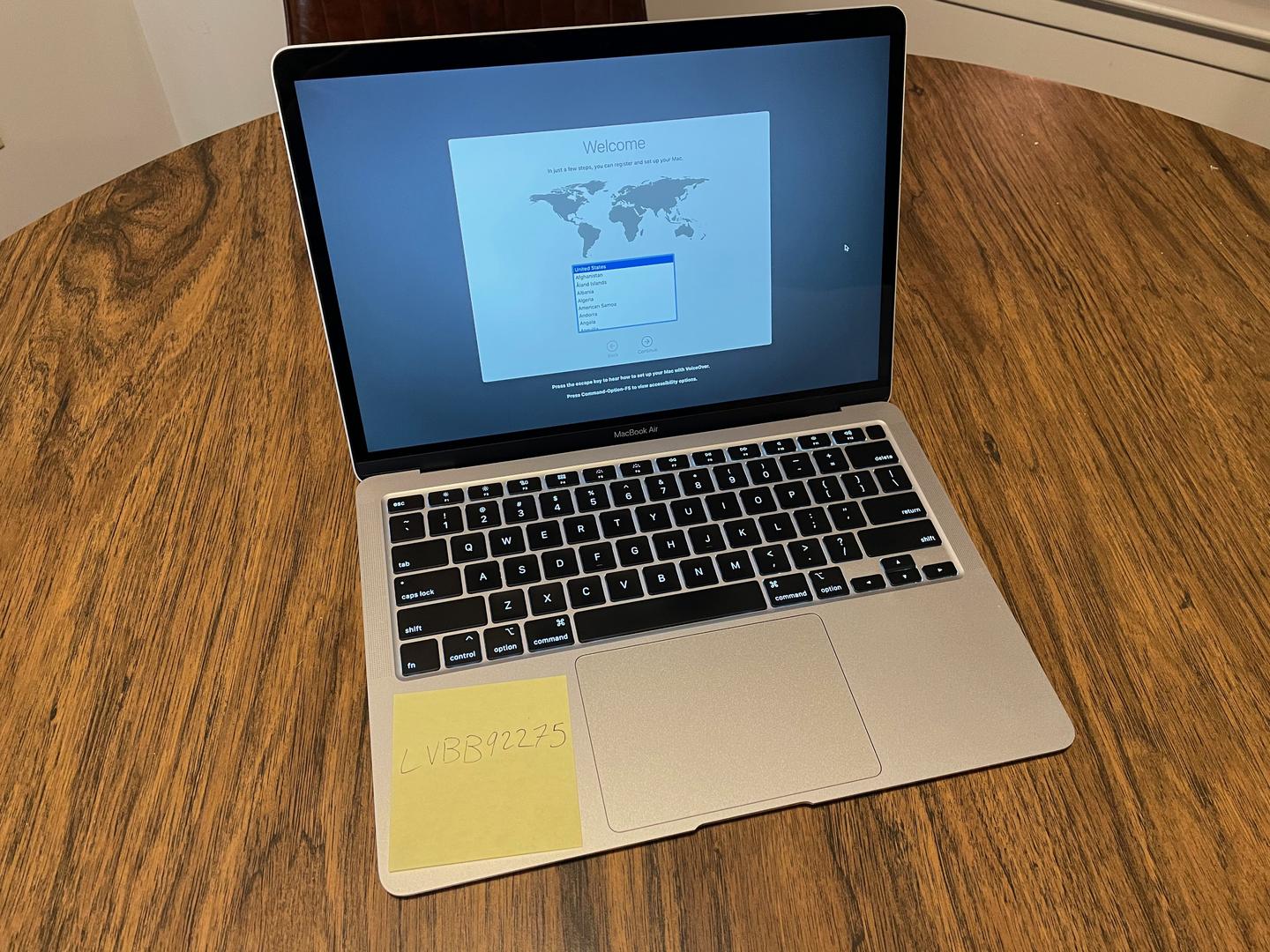 MacBook Air 2020 - 13" - I7, Silver, 512GB, 16GB - LVBB92275 - Swappa