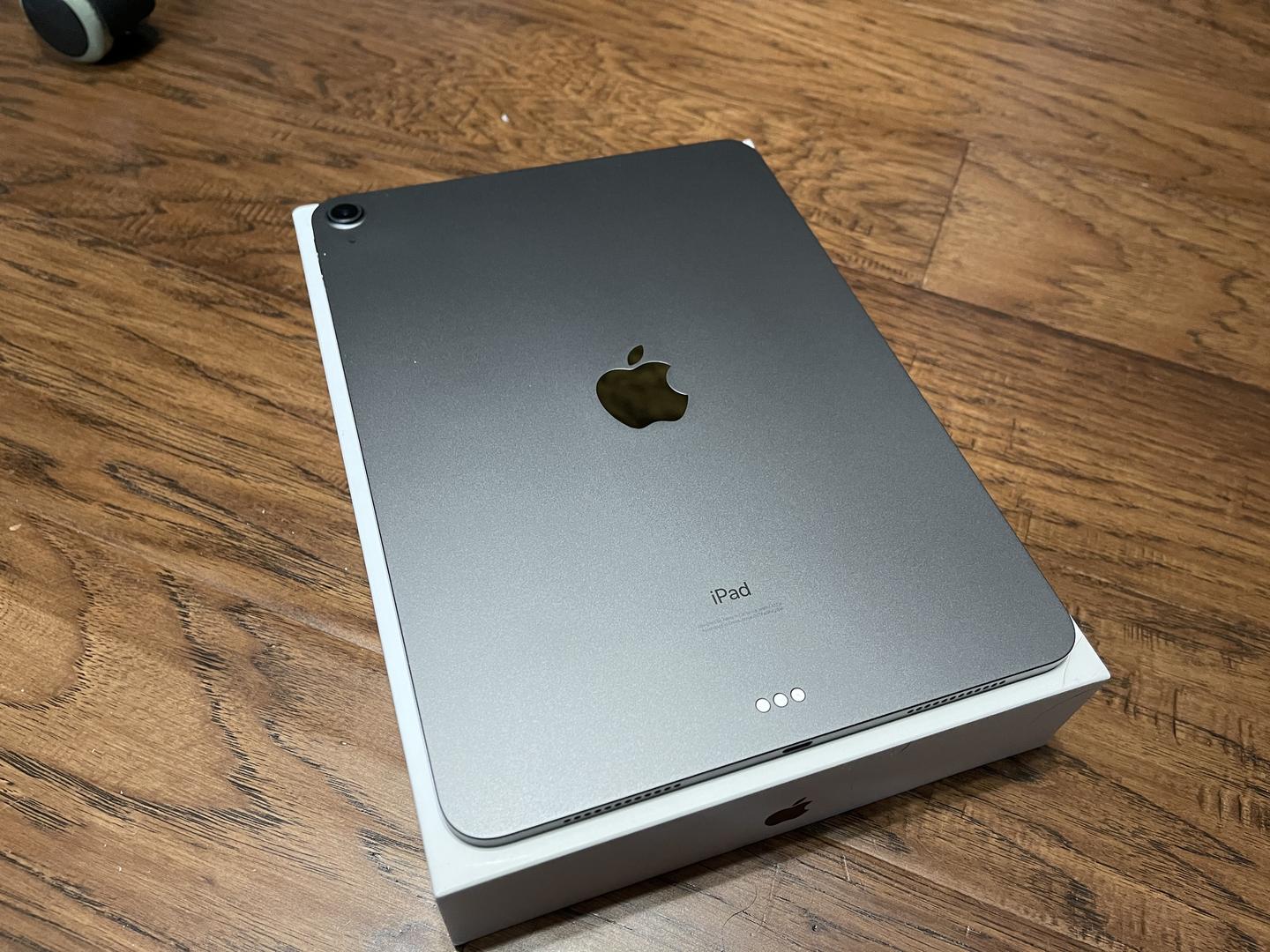 Apple iPad Air 4th Gen - Wi-Fi, Gray, 64GB, A2316 - LVCF95038 - Swappa