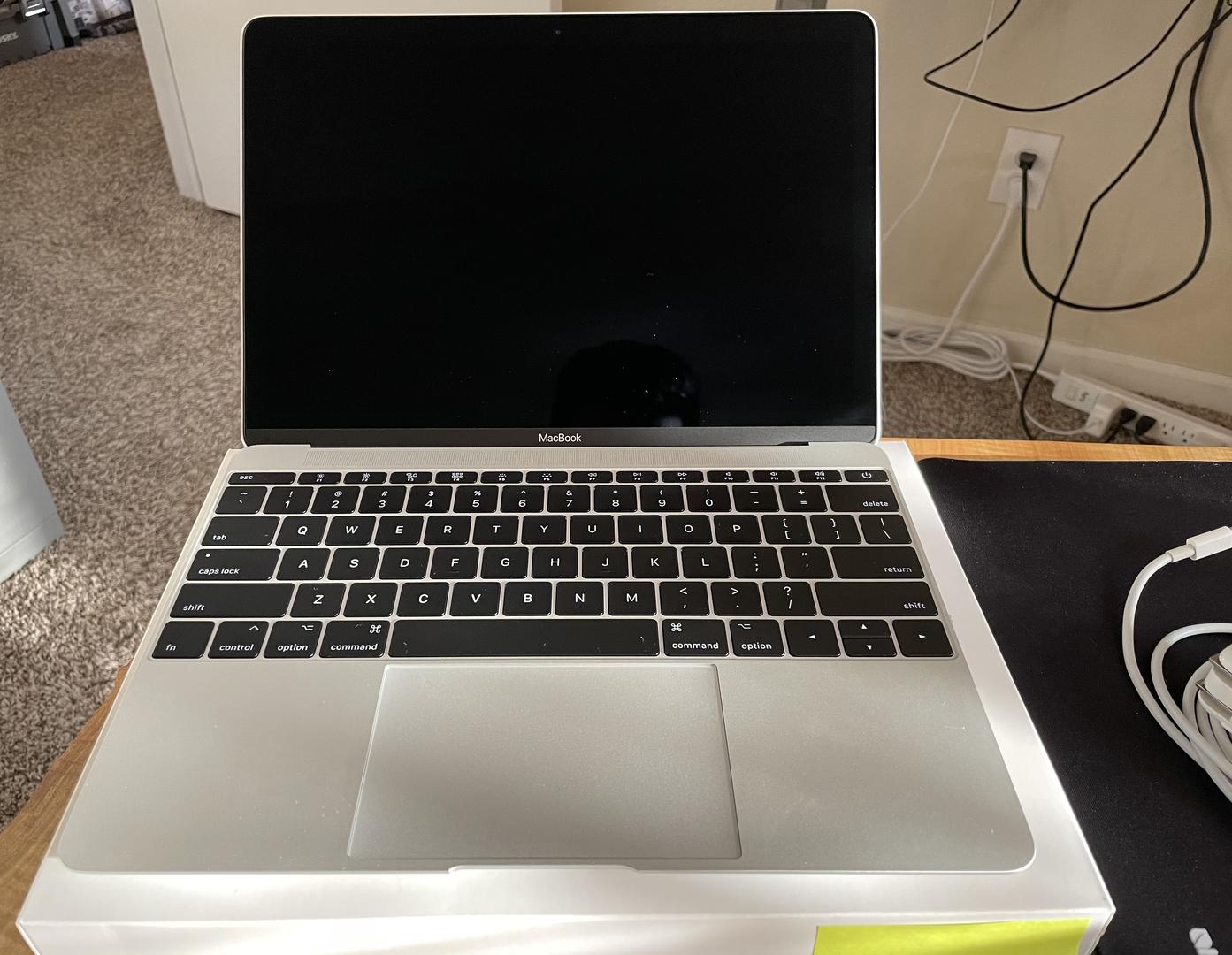 Macbook Retina 2017 - 12" - Core m3, Silver, 256GB, 8GB - LVDQ39938 ...