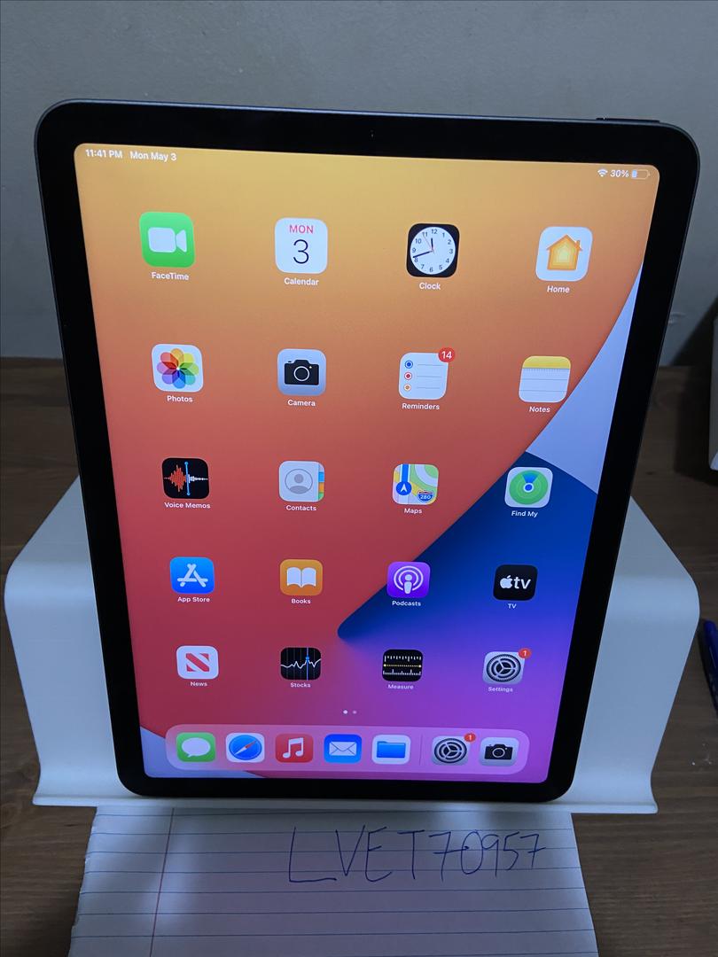 Apple iPad Air 4th Gen - Wi-Fi, Gray, 64GB, A2316 - LVET70957 - Swappa