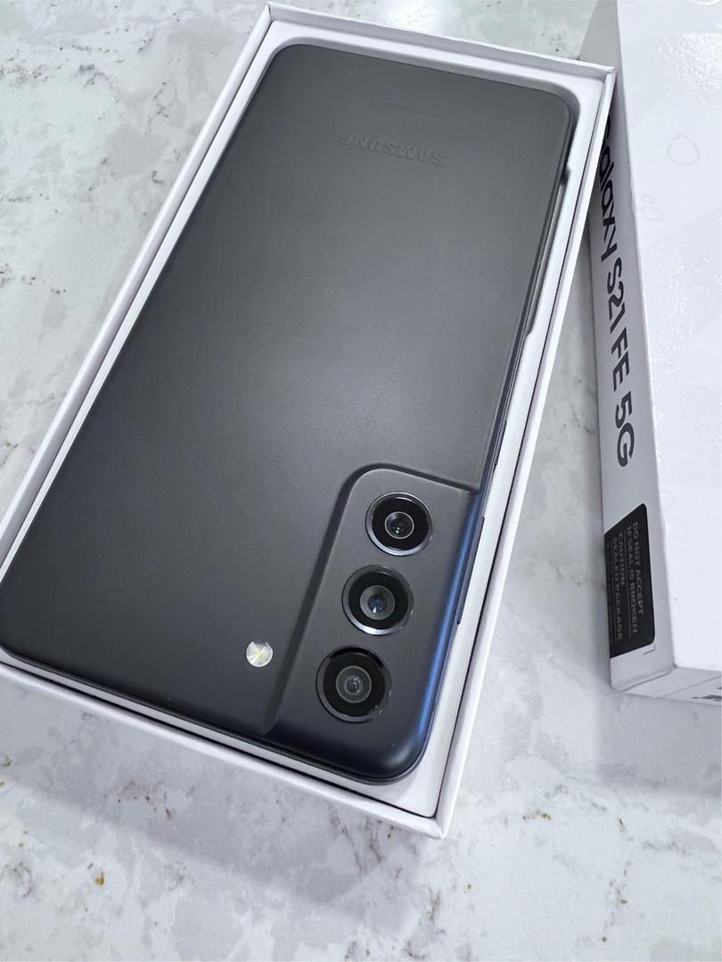 Samsung Galaxy S21 FE 5G - Verizon, Graphite, 128GB, 6GB, SM-G990U ...