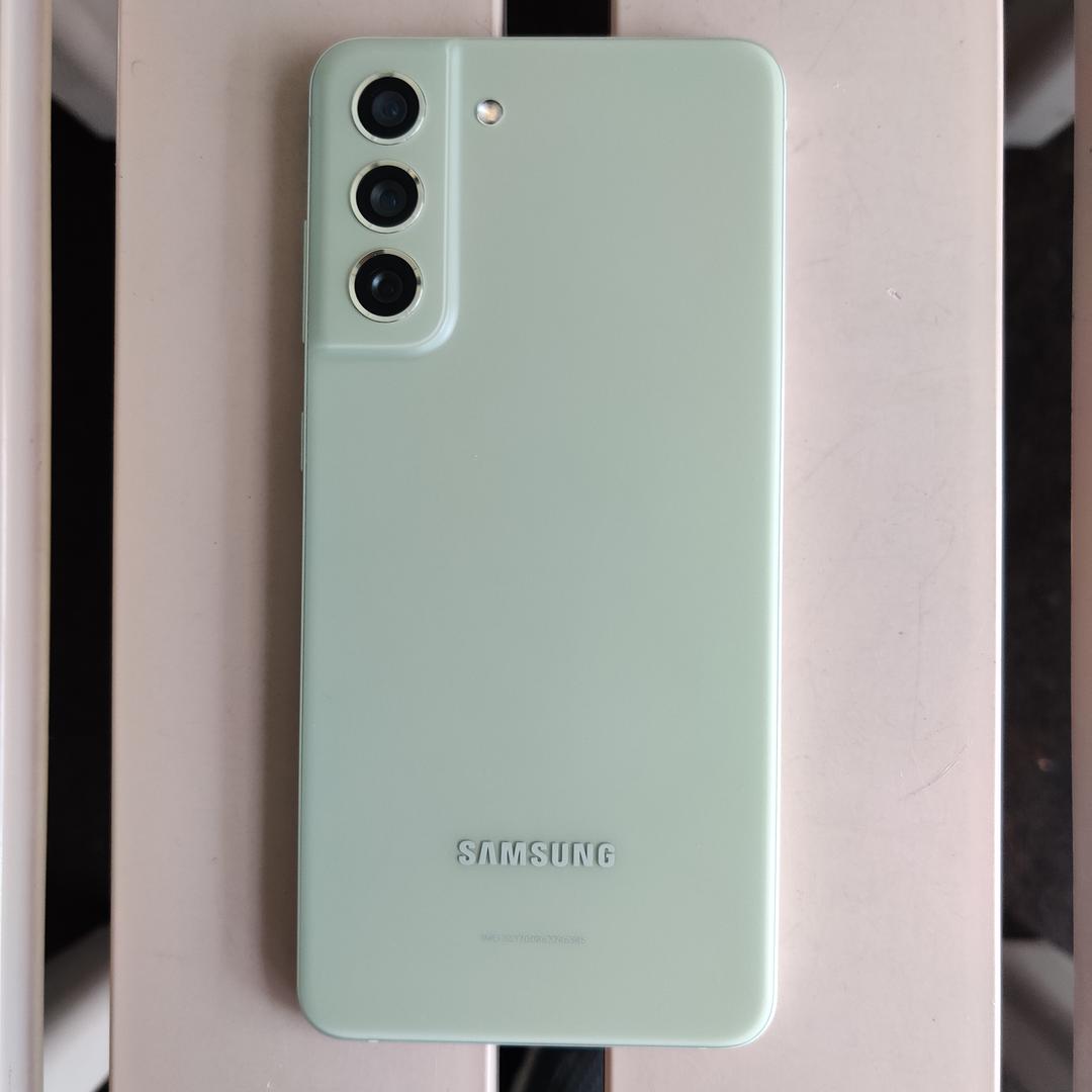 Samsung Galaxy S21 FE 5G - Unlocked, Olive, 128GB, 6GB, SM-G990U1 ...