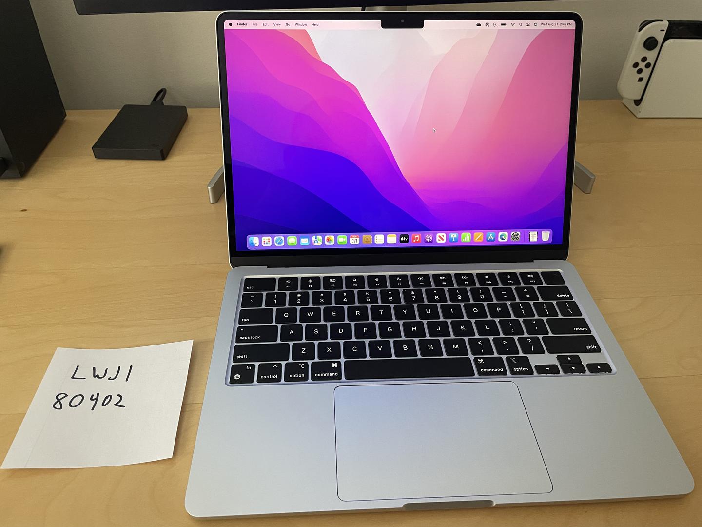 MacBook Air 2022 - 13" - Apple M2, Silver, 256GB, 16GB in Chicago - LWJI80402 - Swappa