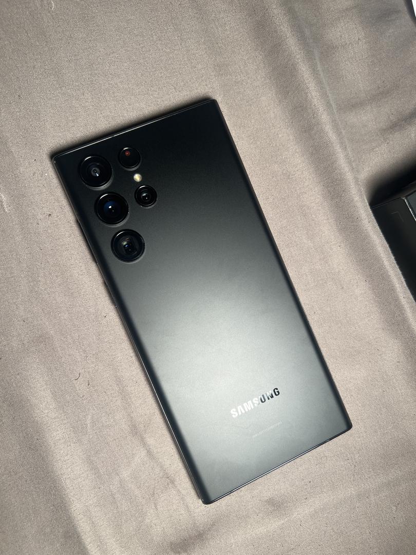 Samsung Galaxy S22 Ultra - Unlocked, Black, 512GB, 12GB, SM-S908U1 ...