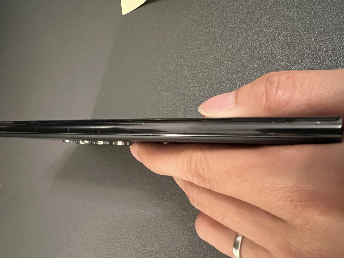 Samsung Galaxy S22 Ultra - Unlocked Non-US, Black, 128GB, 8GB, SM-S908E ...