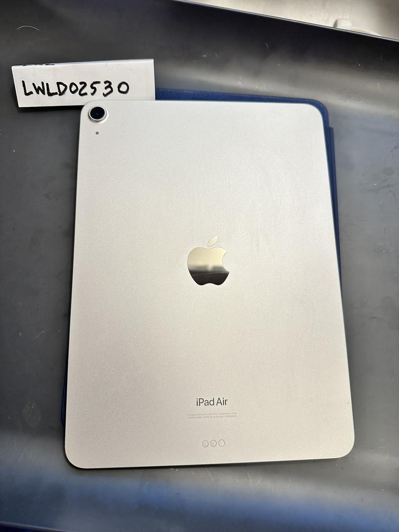 Apple iPad Air 5th Gen - Wi-Fi, Starlight, 64GB, A2588 - LWLD02530 - Swappa
