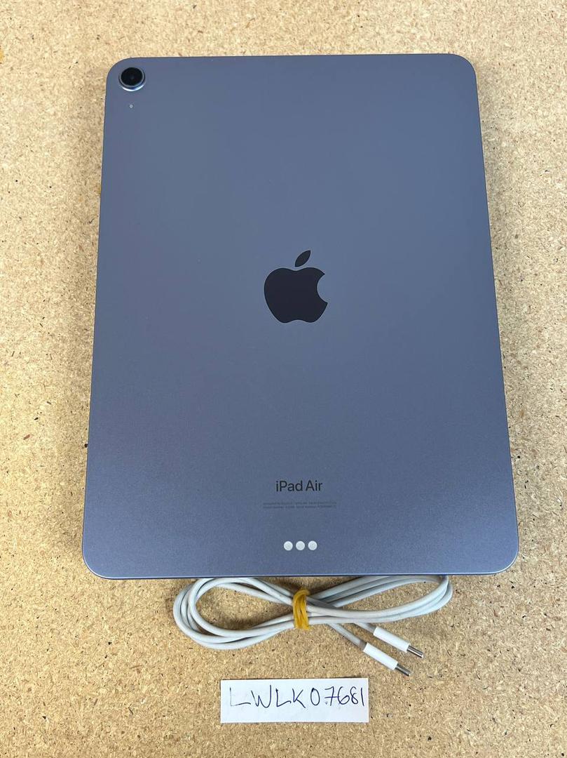 Apple iPad Air 5th Gen - Wi-Fi, Purple, 64GB, A2588 in Washington, DC ...