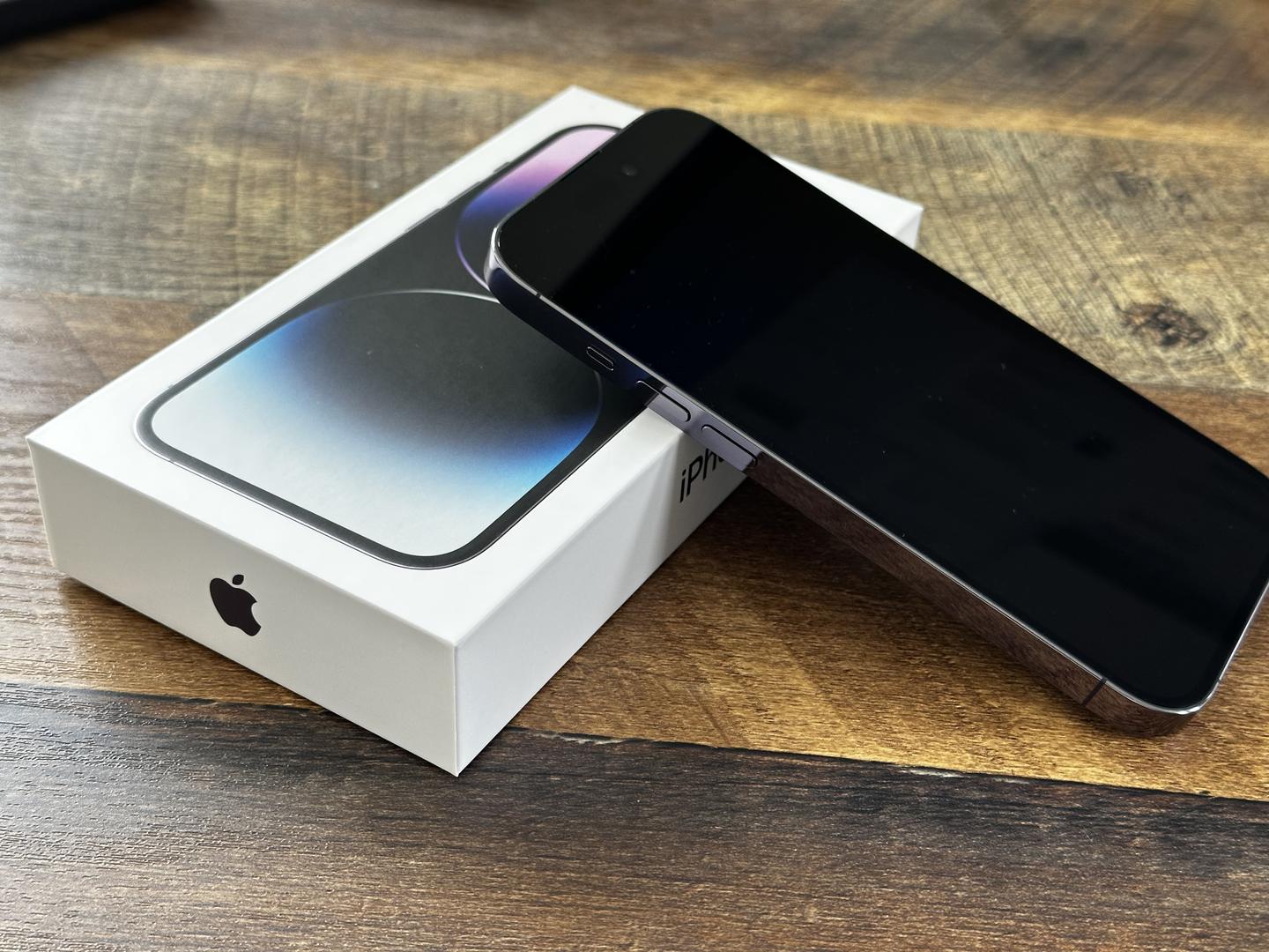 Apple iPhone 14 Pro - Unlocked, Purple, 128GB, A2650 - LWMR65065 - Swappa