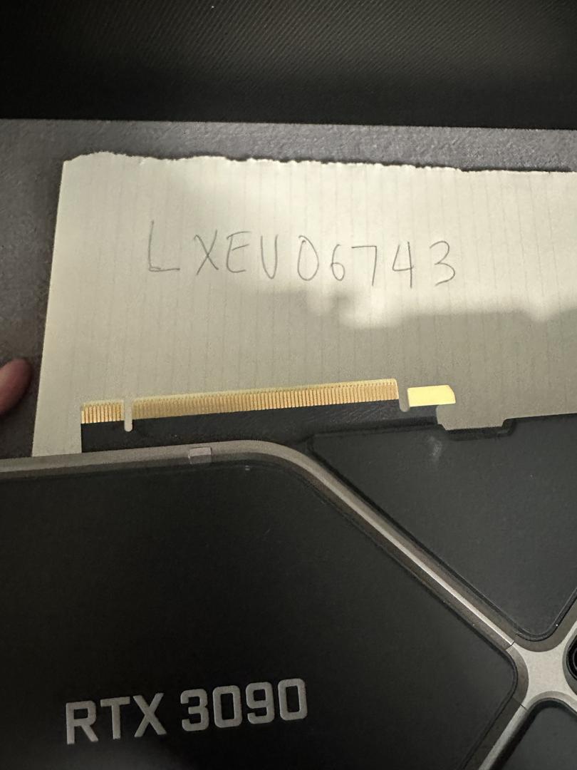 Nvidia GeForce RTX 3090 Founders Edition - 900-1G136-2510-000 ...