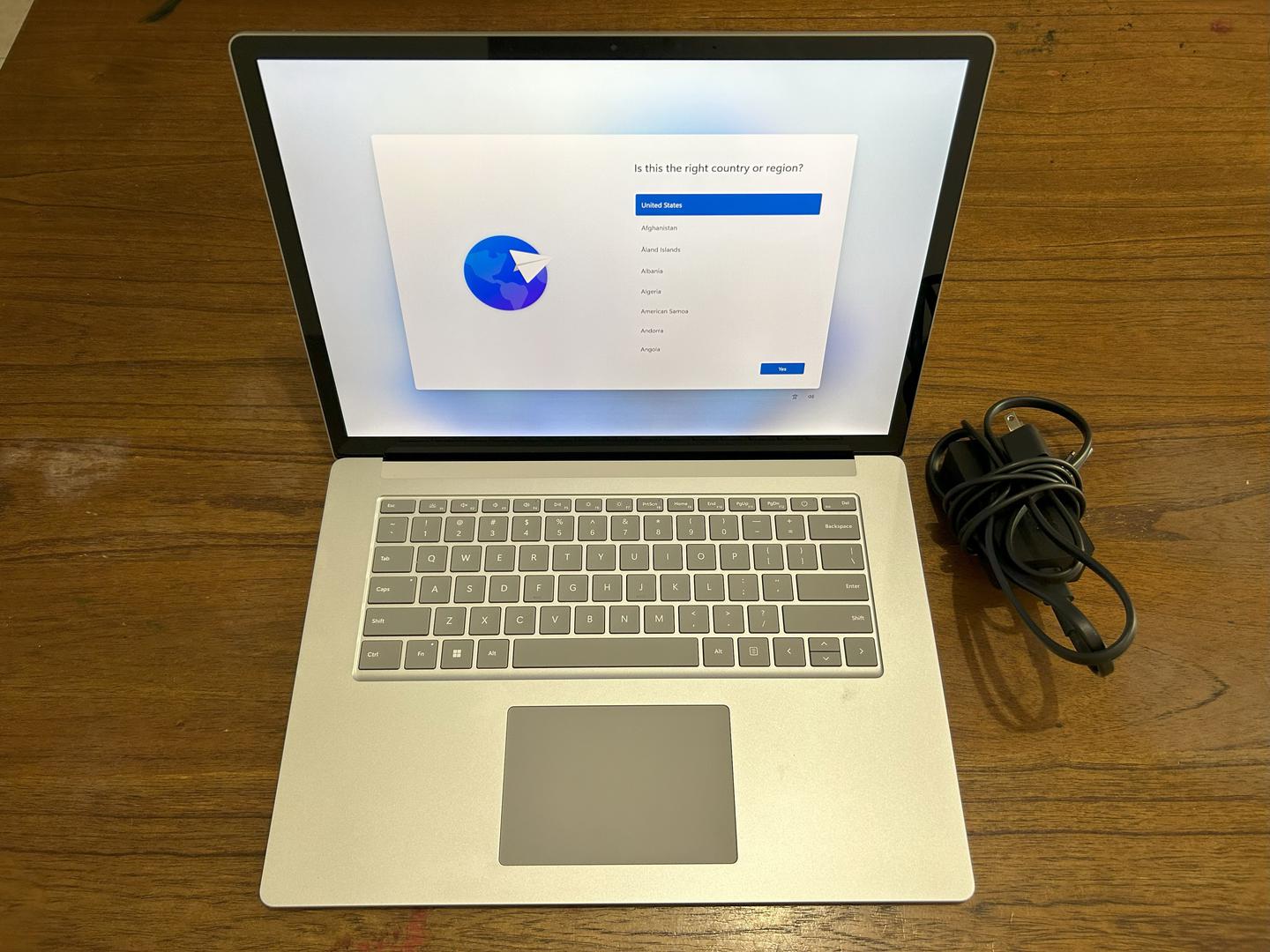 Microsoft Surface Laptop 5 - I7, Platinum, 512GB, 16GB, 15" - LXGQ98649 ...